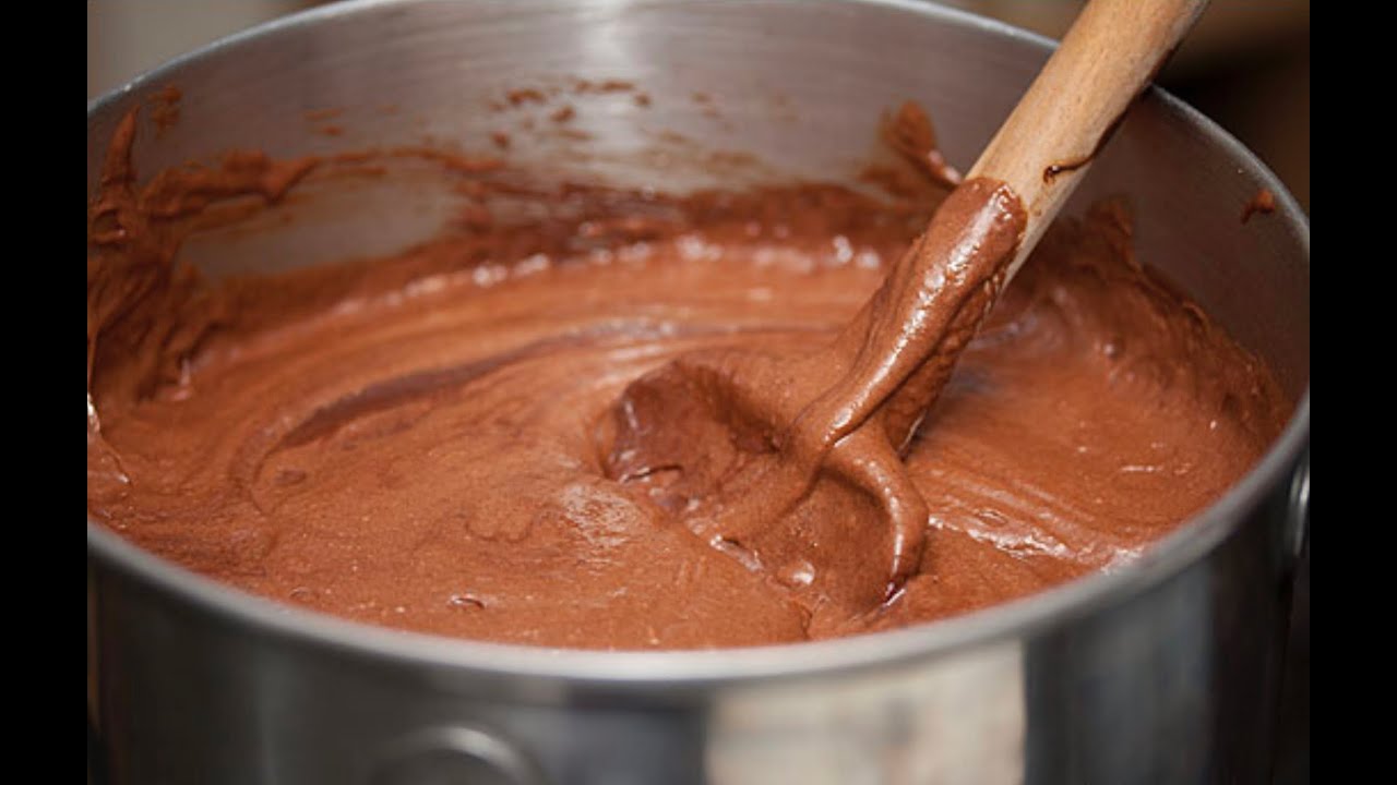 Recipe: Maryland Candy Shop Selling Chocolate-Covered Cicadas - YouTube