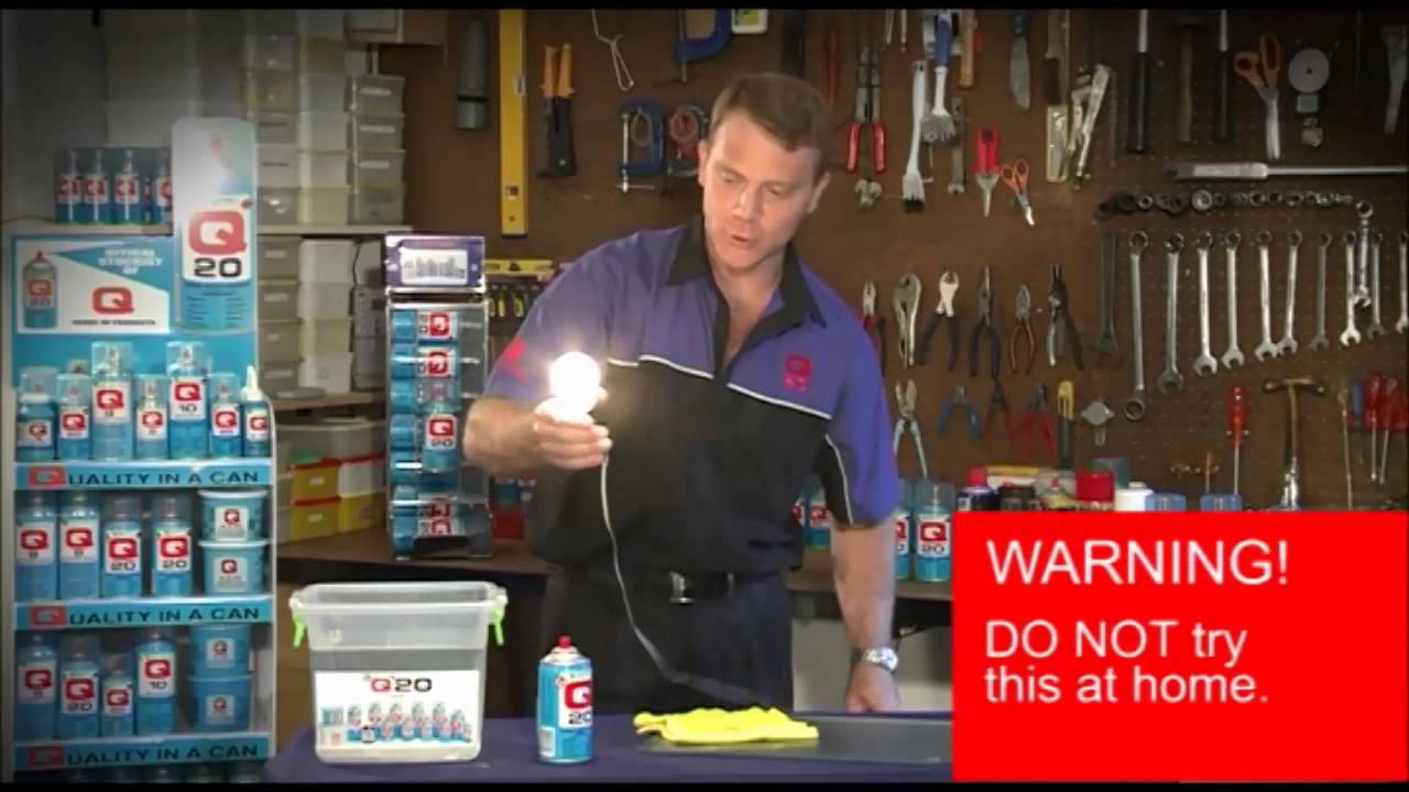 Q20 Multi Purpose Lubricant - Light Bulb In Water Demo - YouTube