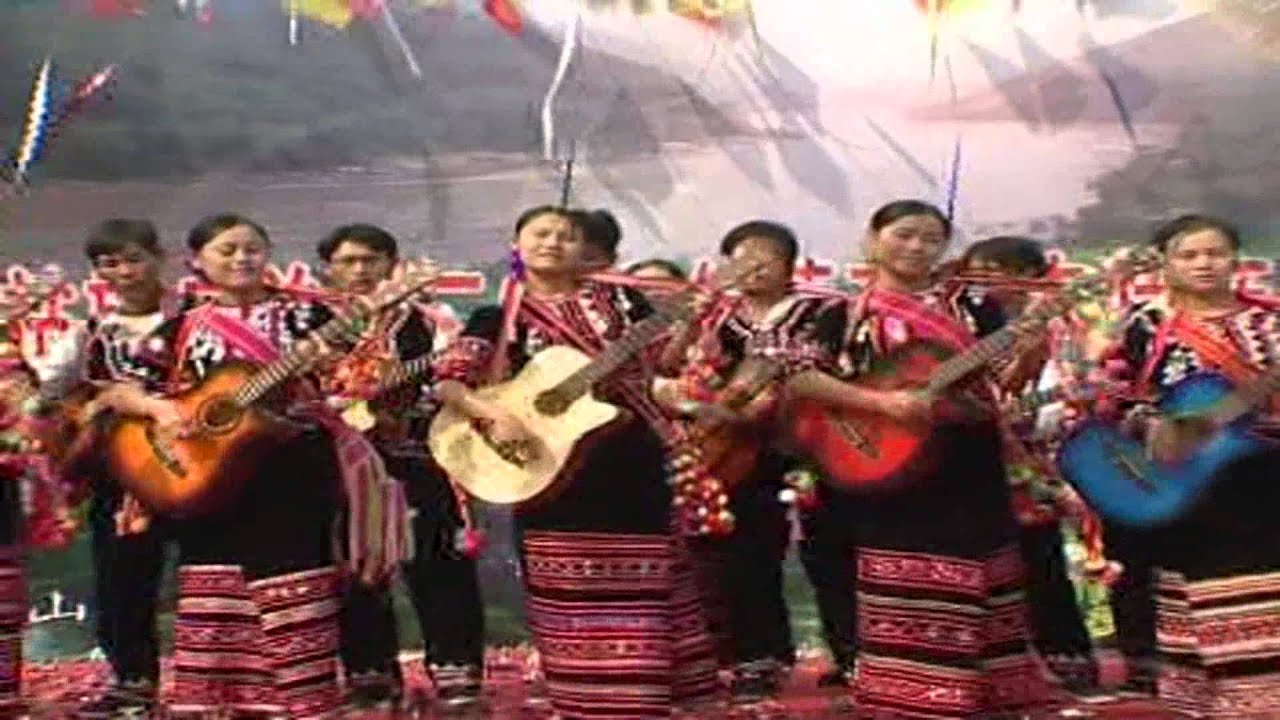 Lahu in China Celebrates new year 2011 part 7 of 7 - YouTube