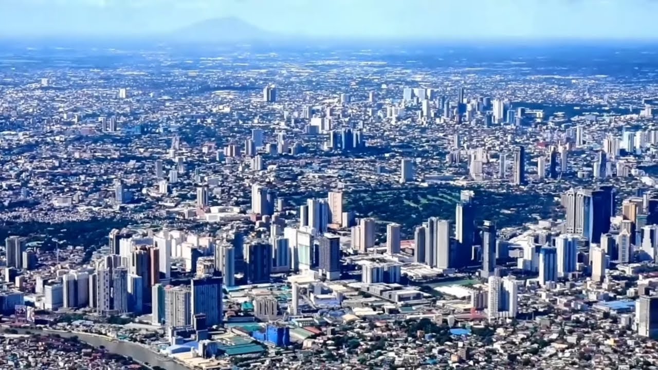 Manila Viewed from the Plane - YouTube