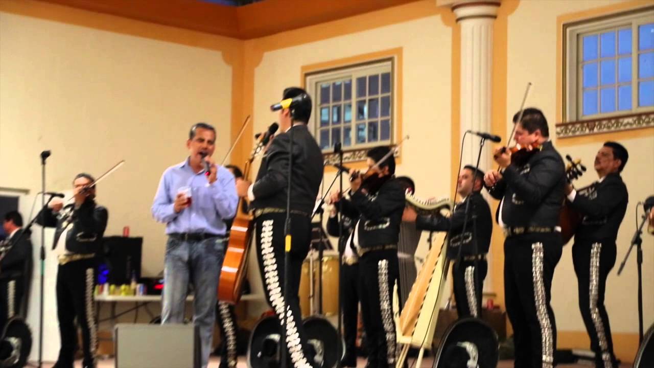 Mariachi Nuevo Tecalitlan Fiestas Tecalitlan 2013 No.3 GÜICHO - YouTube