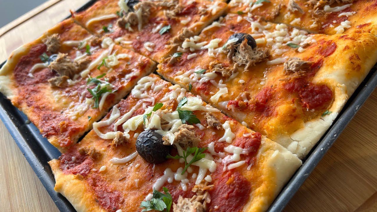 Pizza carré de la façon la plus simple - YouTube