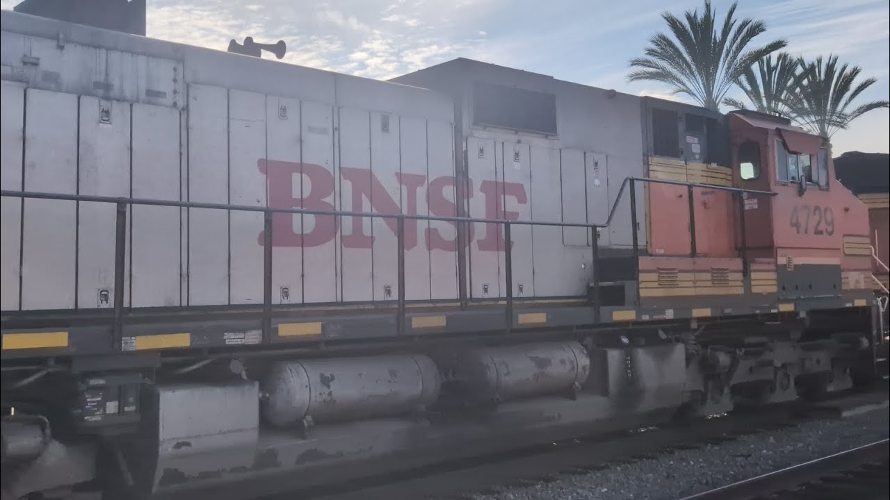 Rare Frakenbonnet BNSF 4729 passes through Fullerton heading East - YouTube