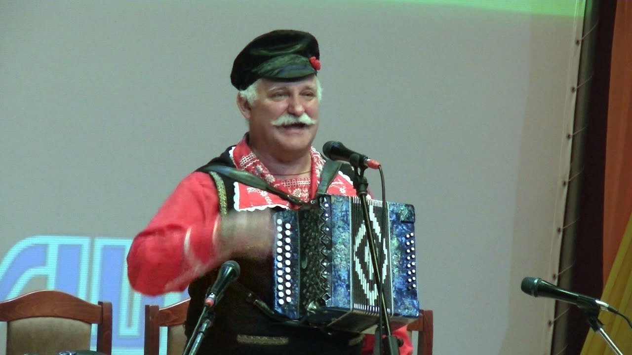 Русская гармонь на Байкале - YouTube