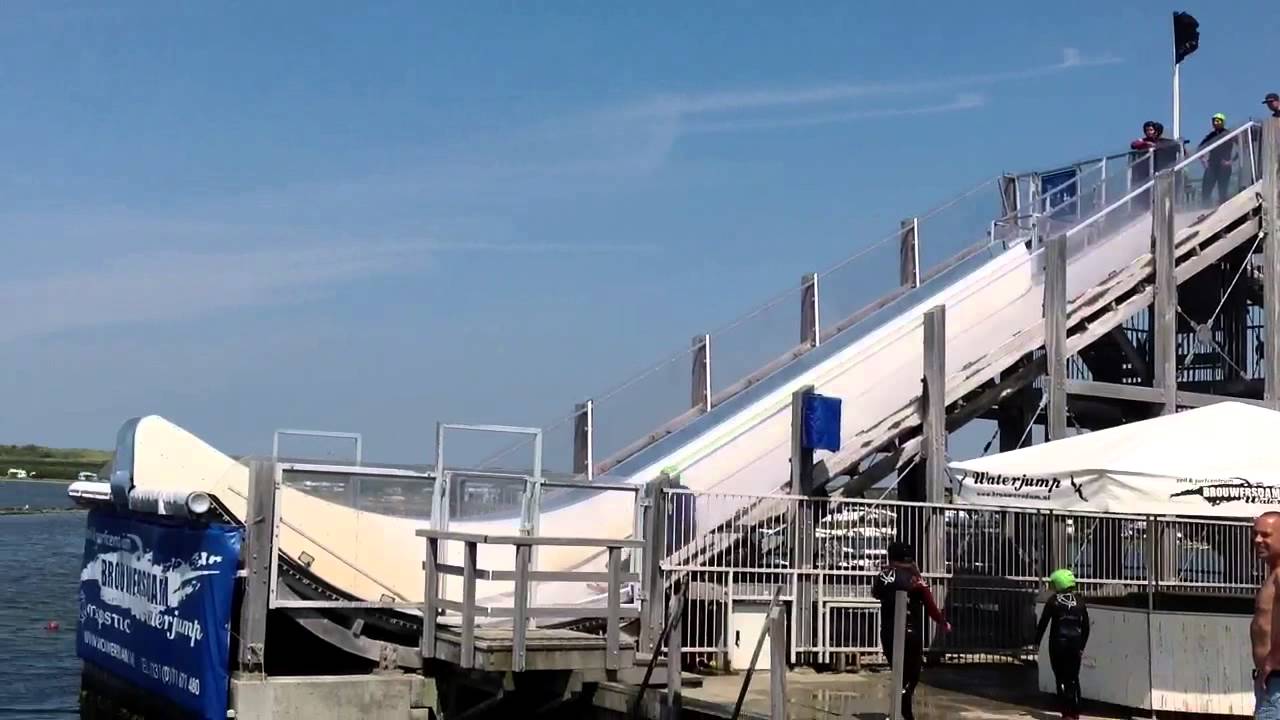 Brouwersdam waterjump-fail - YouTube