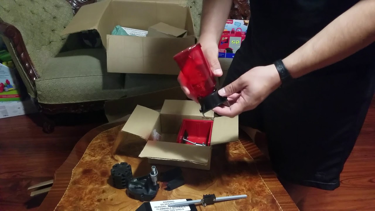 Unboxing the Lee load master 9mm - YouTube