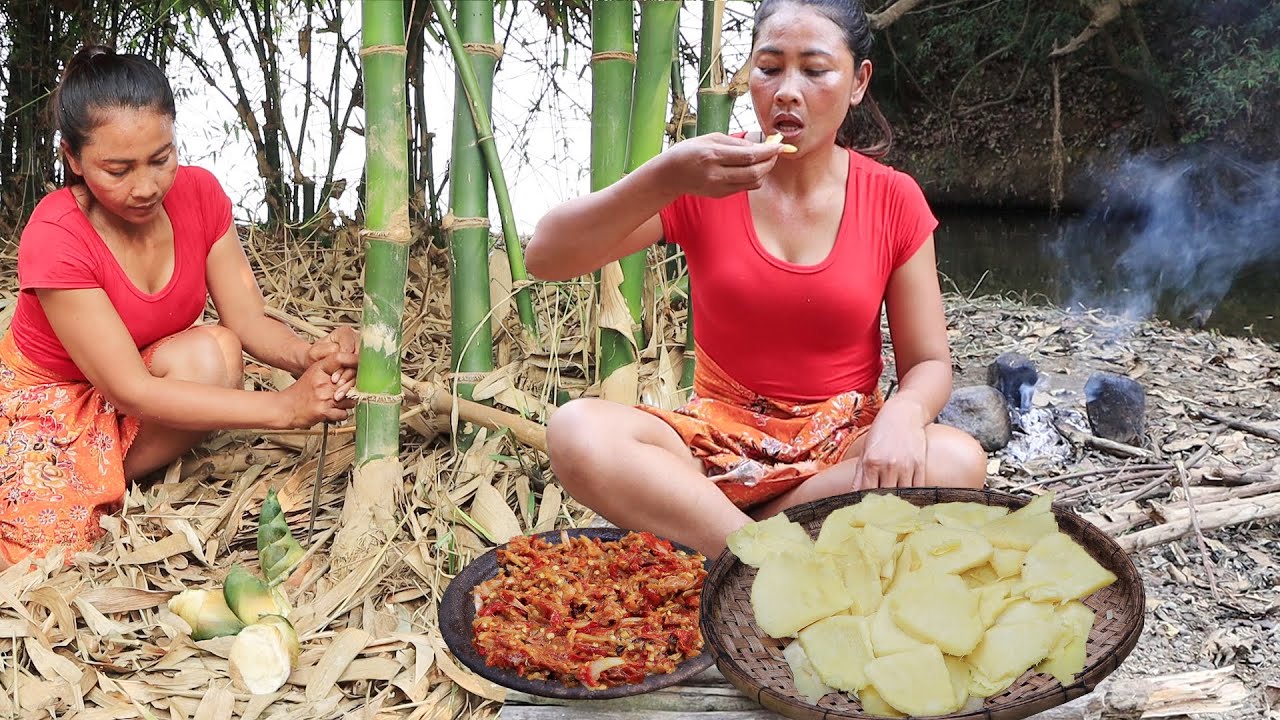 Survival in The rainforest: Cooking Bamboo shoot with Hot Fish paste ...