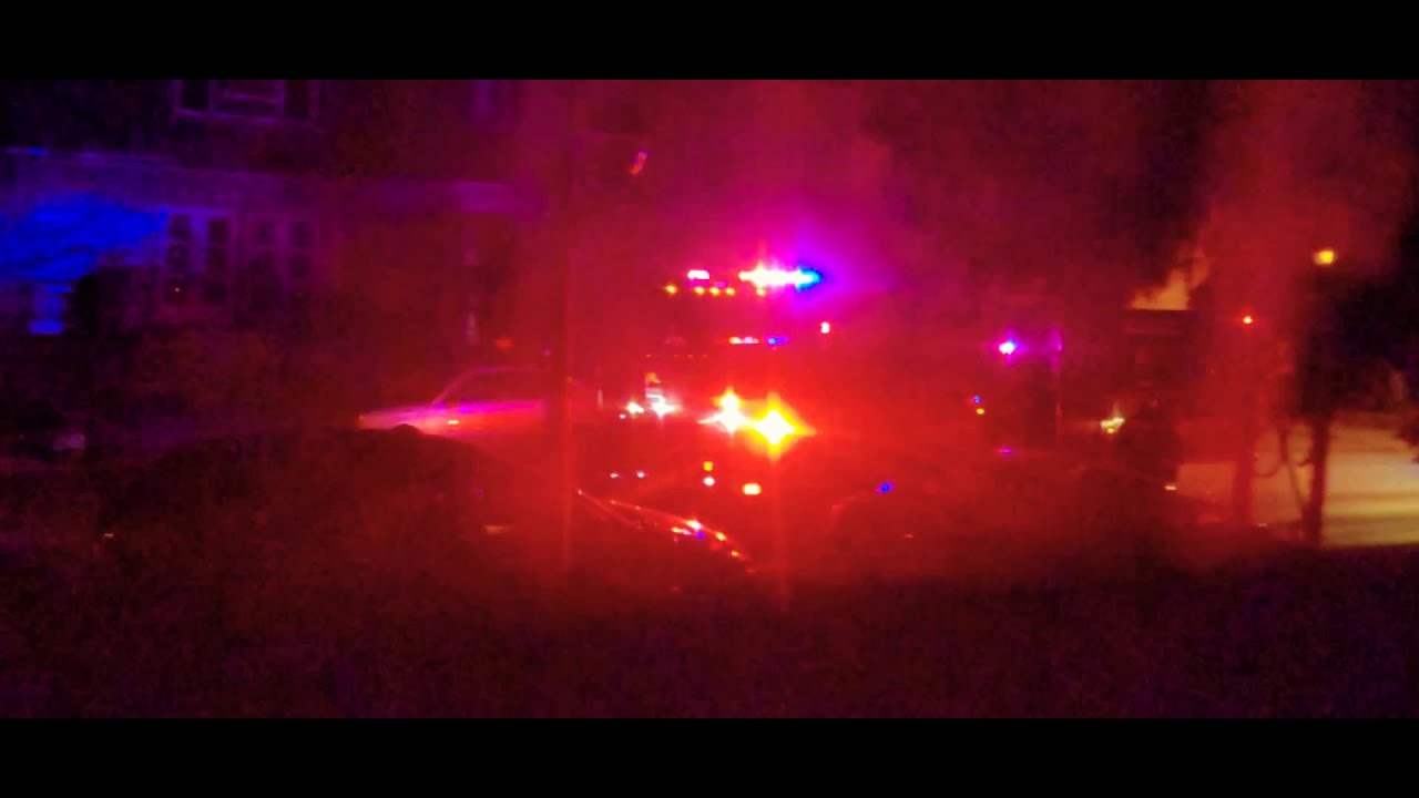 chicago fire department engine 94 responding to a fire - YouTube