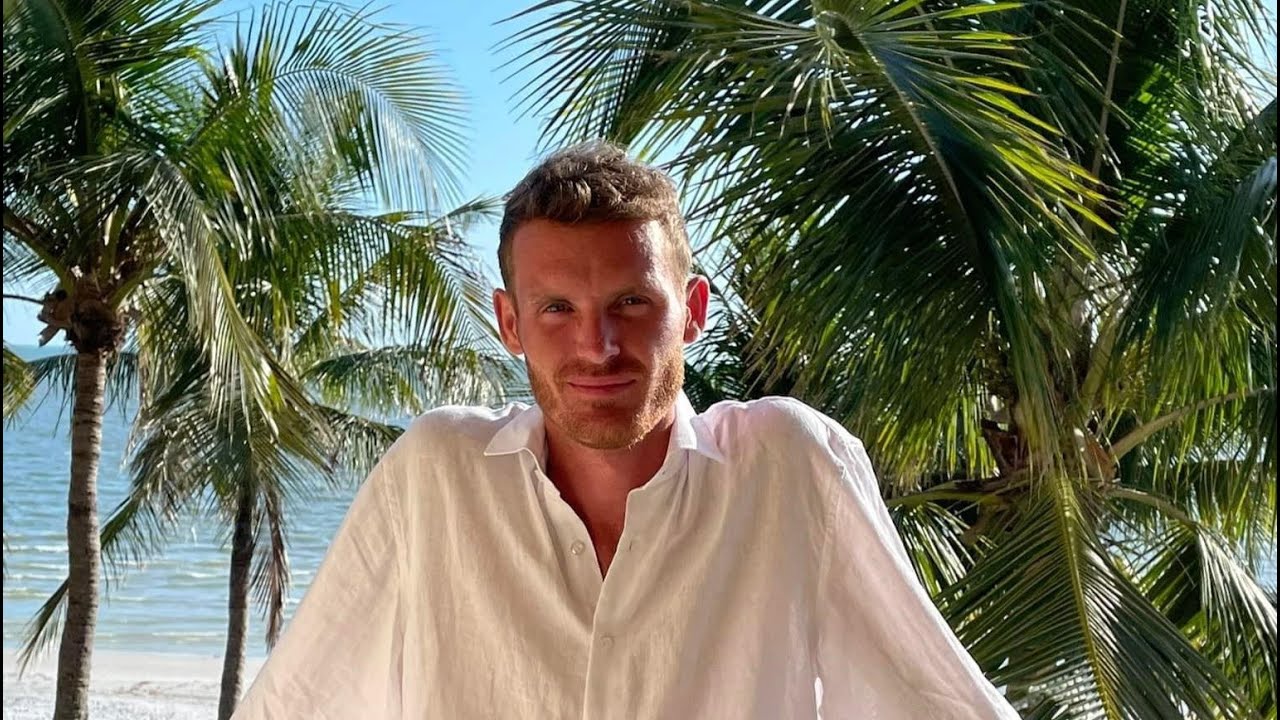 Flat Earth 101 -- AUSTIN WITSIT - YouTube