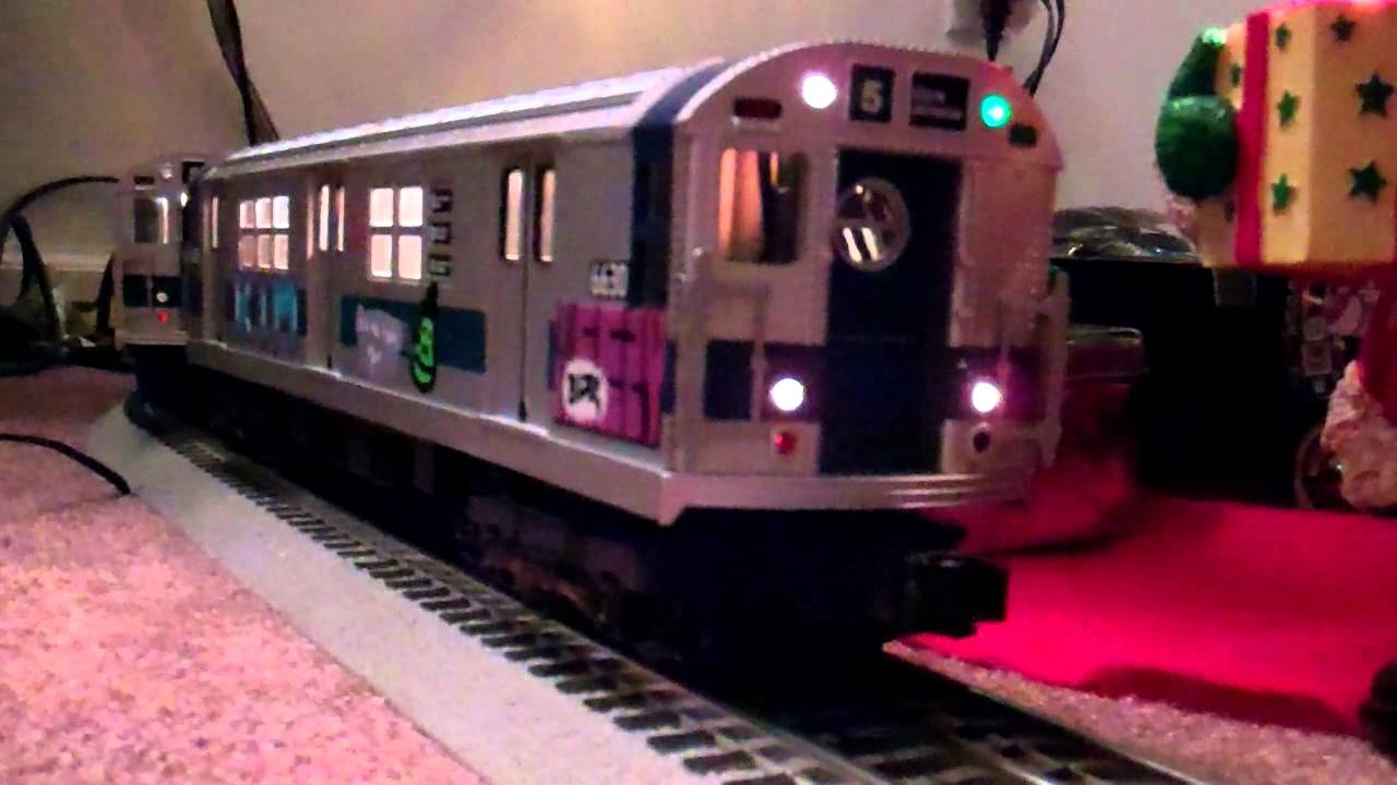 MTH New York Subway Number 5 Train around the Tree - YouTube
