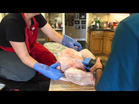 2014-11-26 Cutting a turkey with a DeWalt reciprocating saw - YouTube