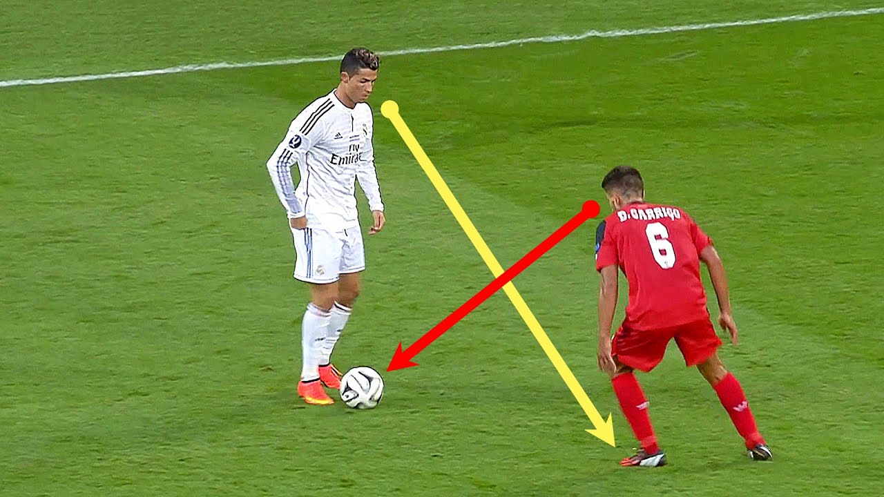 22 Moves Cristiano Ronaldo Does With Magic - YouTube