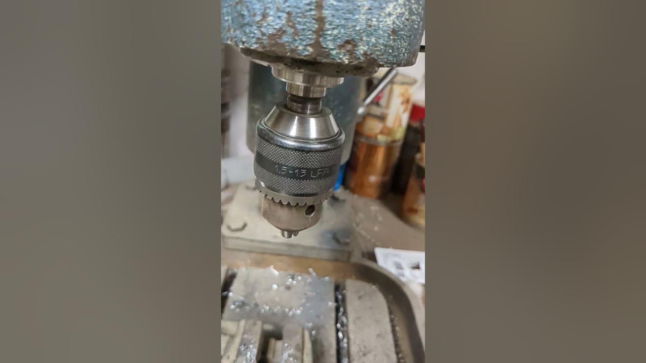 Wiertarka WS15 gwintowanie - YouTube