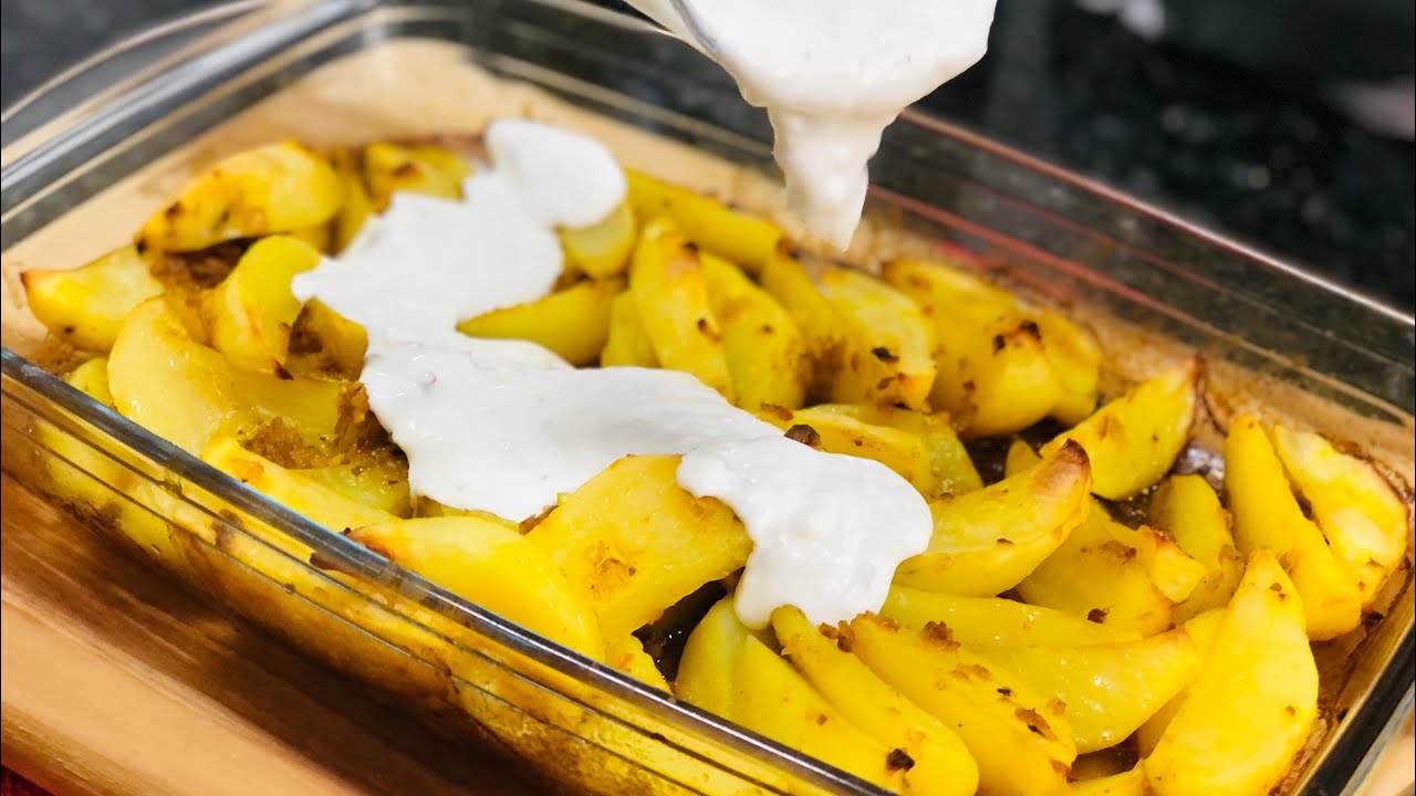 AGORA SÓ FAÇO BATATA ASSIM!! BATATA CANOA NO FORNO COM CREME BRANCO ...