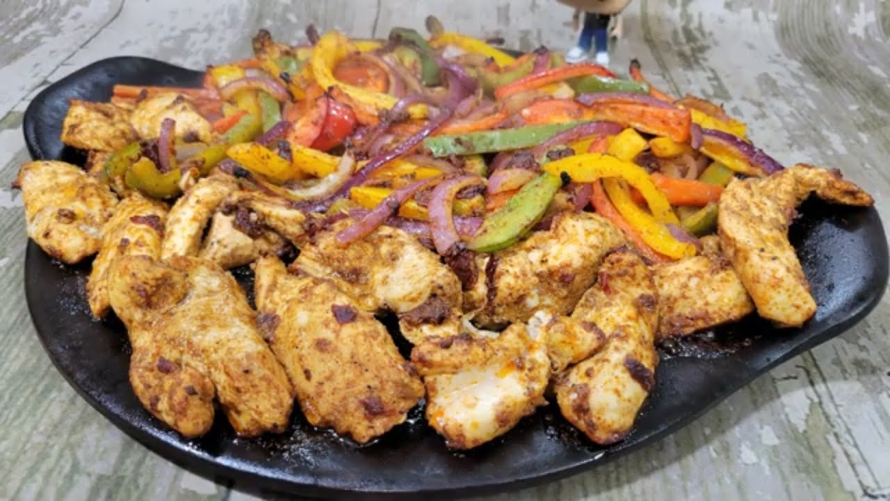 AWESOME! Pizza Stone Grilled Chicken Fajitas - YouTube