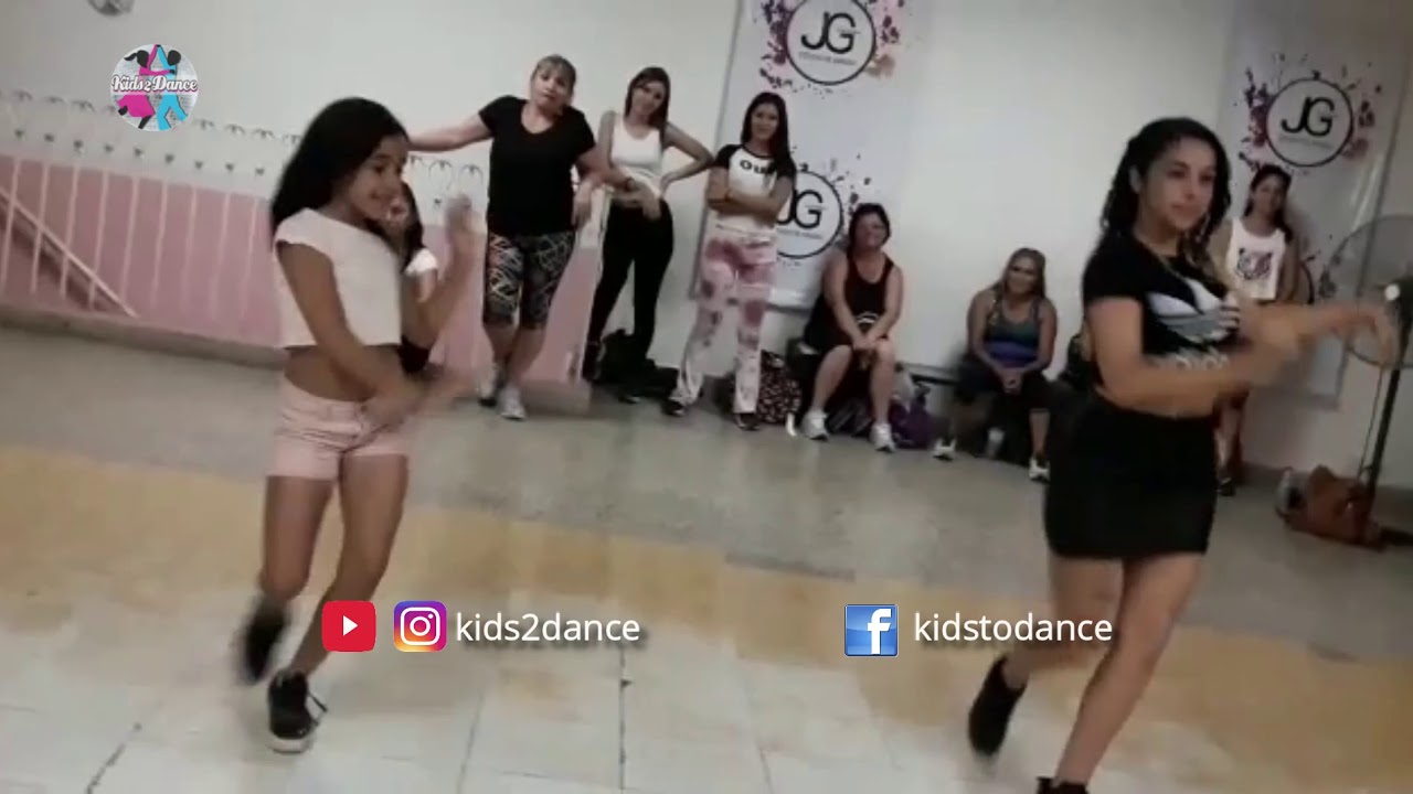 Luna e Mely bachata - YouTube