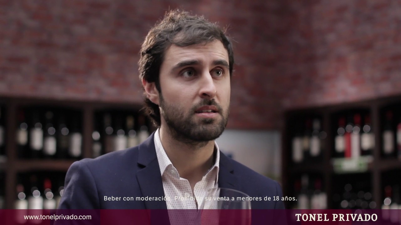 CARO Aruma Malbec lo presenta Fernando Buscema - YouTube