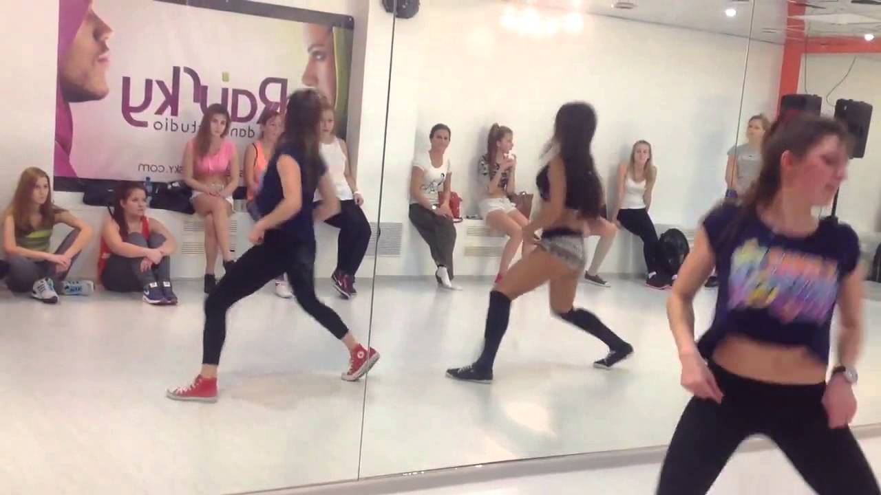 Lessi - Booty Dance - RaiSky Dance Studio (10.01.14) - YouTube