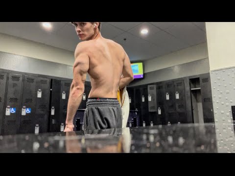 (PHYSIQUE UPDATE!) Planet Fitness beginner workout..! - YouTube
