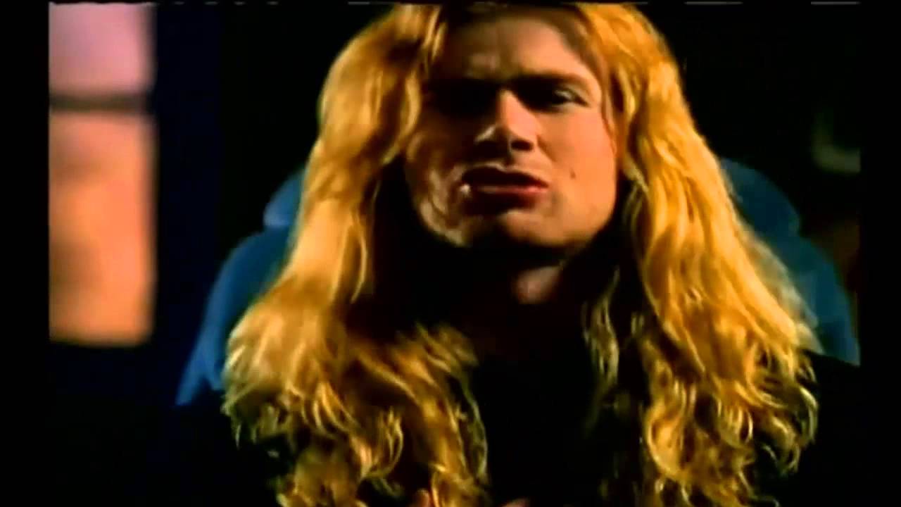megadeth trust video oficial - YouTube