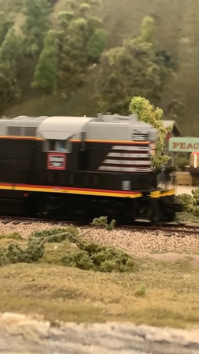 CB&Q Local passing NB MoPac #train #modeltrains #texas #funrun #sanantonio #samra #hobby # ...