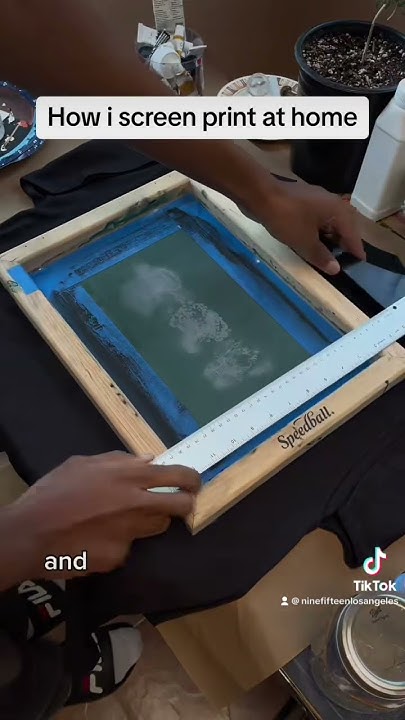 HOW YOU CAN SCREEN PRINT AT HOME - YouTube
