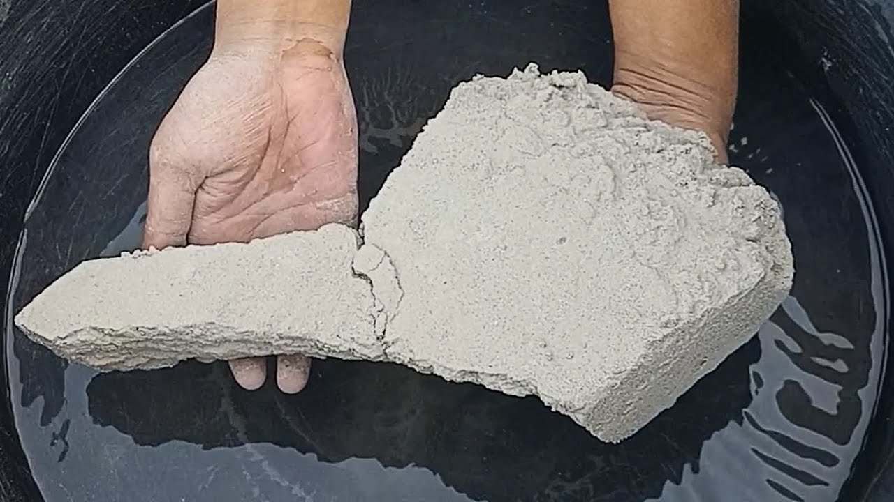 ASMR Very Soft Dusty sand Cement+Mud Chunks Crumble In Lots Of Water 💦💦 ...