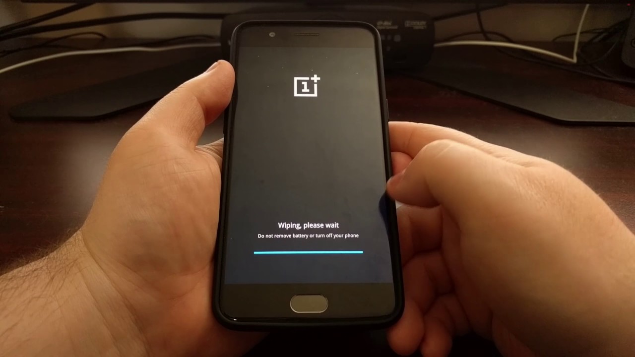 OnePlus 5 | Factory Data Reset - YouTube