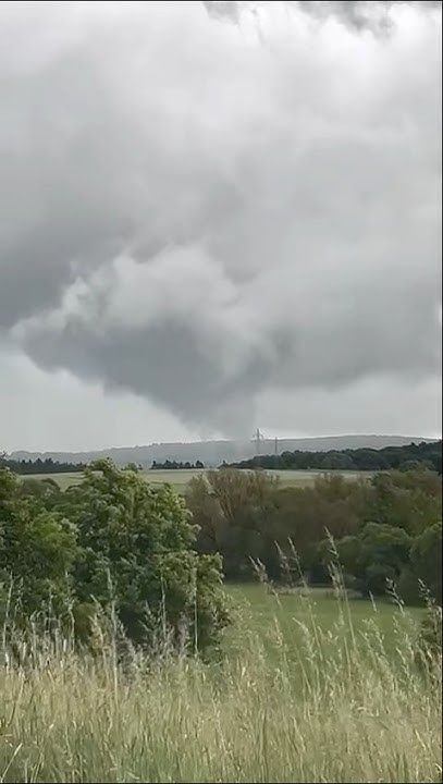 Tornado bei Steinau an der Straße (Hessen) am 28.05.2025 #tornado #unwetter #gewitter - YouTube