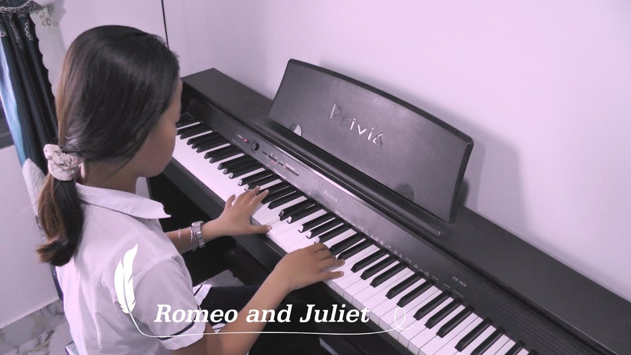 Romeo And Juliet Piano - Bảo Quyên - YouTube