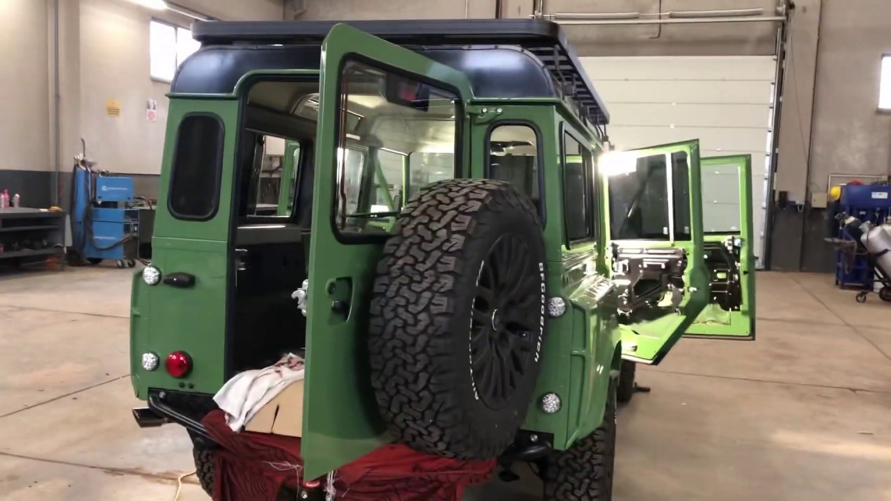 Defender 110 rebuild restoration part 1 - YouTube