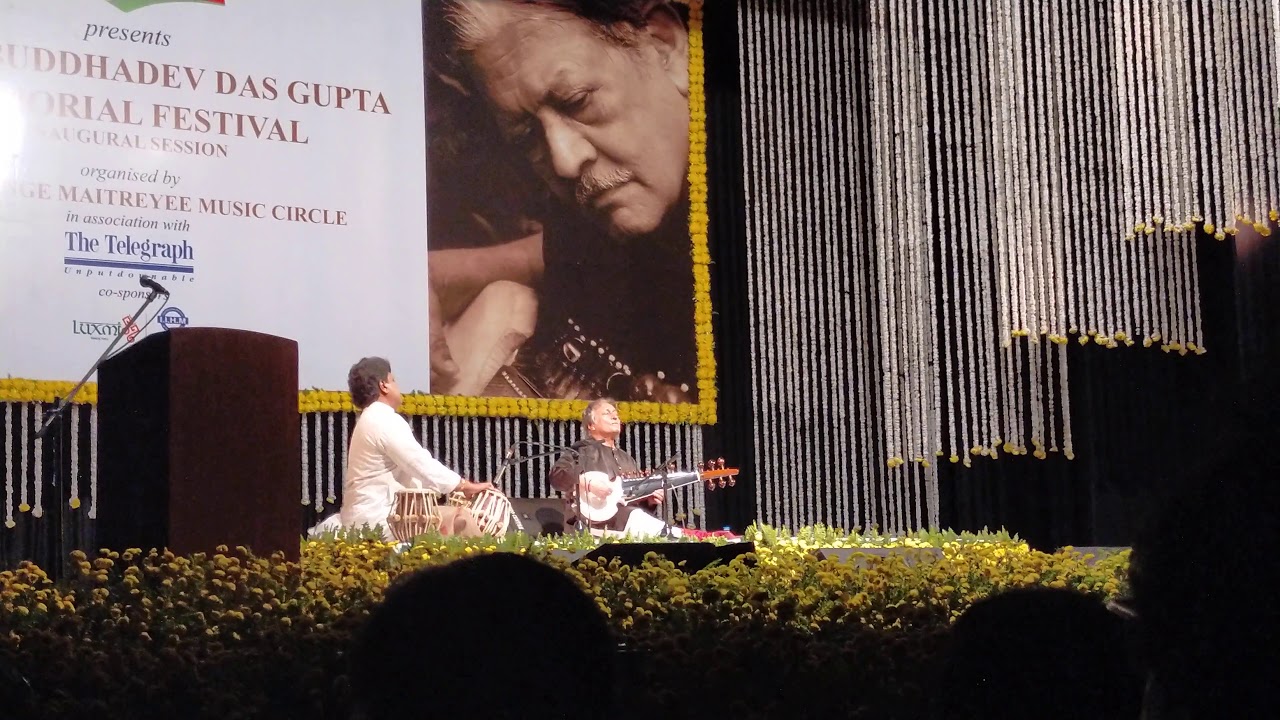 Ustad Amjad Ali Khan and Pandit Subhankar Banerjee Kolkata Kalamandir ...