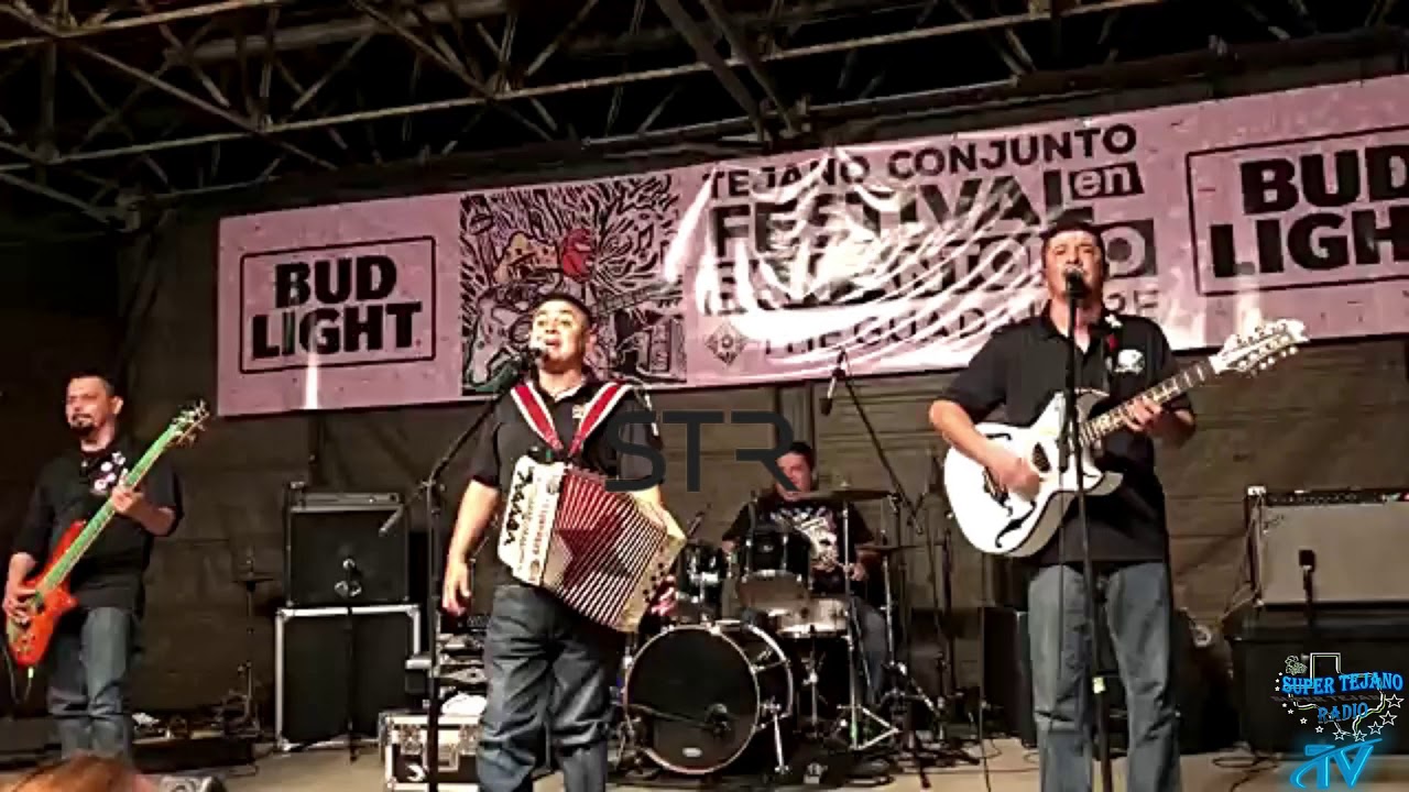 Ricky Naranjo y Los Gamblers Angel De Mis Anhelos Live - YouTube