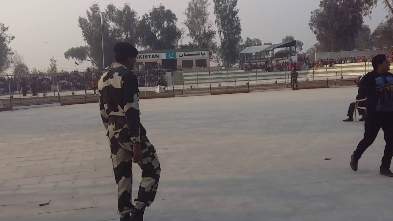 border prade in fazilka sulemanki border - YouTube