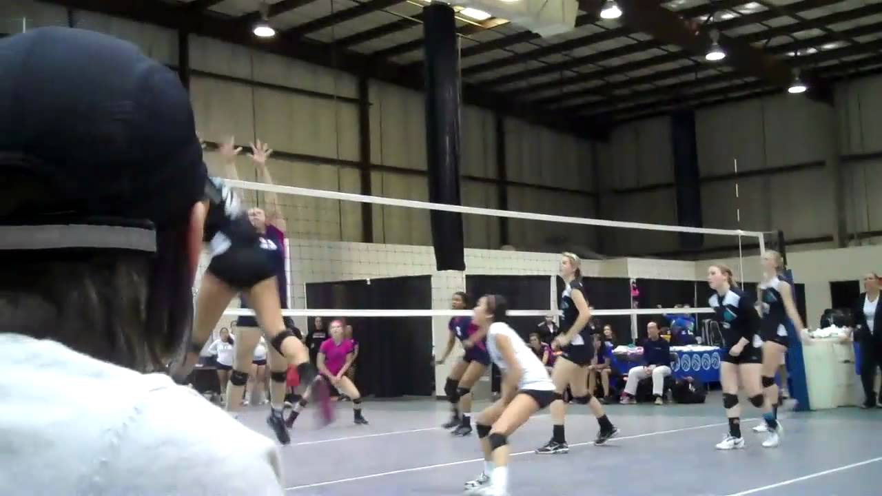 Caylie Seitz 22 Empire Volleyball 18 Mizuno 2011 - YouTube