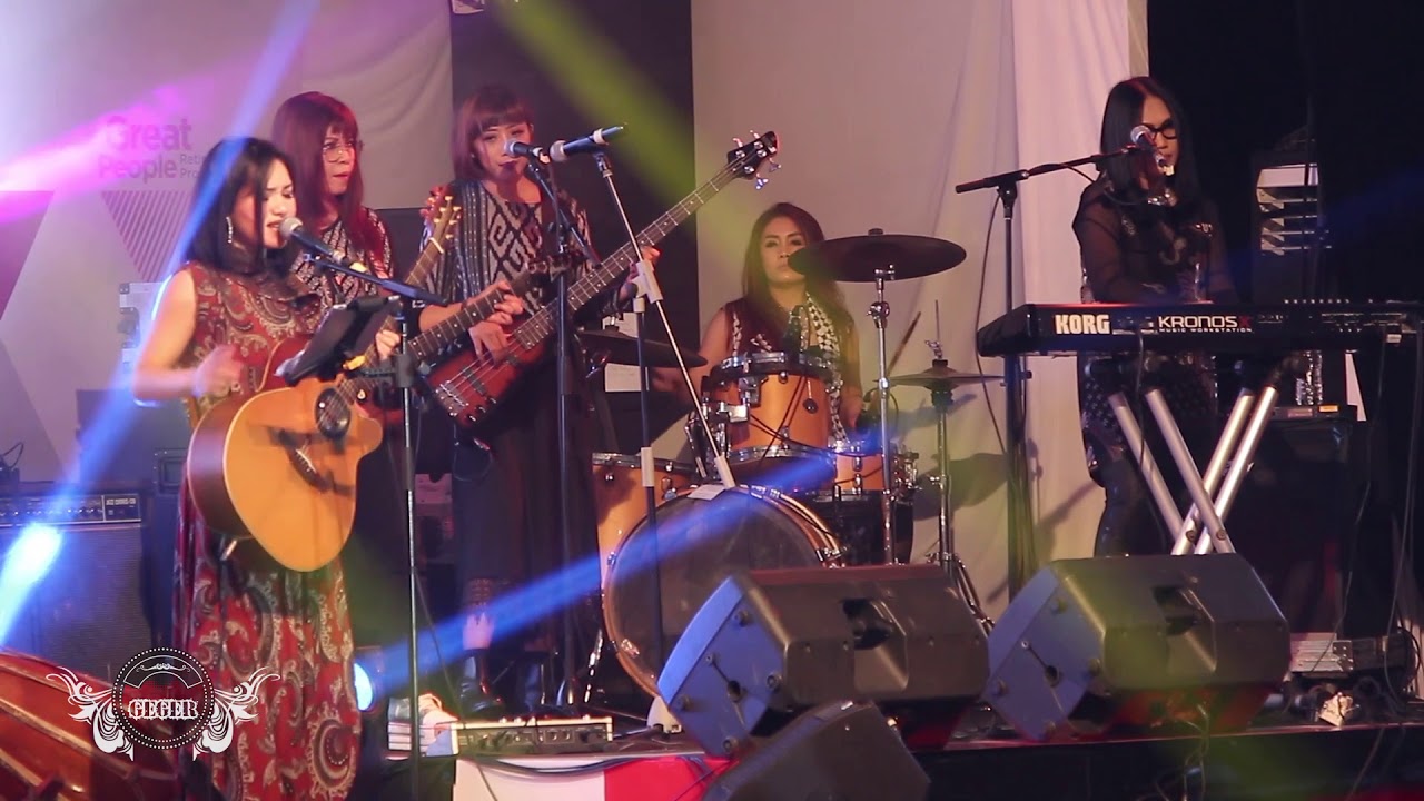 GEGER BAND - LIVE PERFORM WISUDA PURNABAKTI TELKOM GROUP 2018 - YouTube