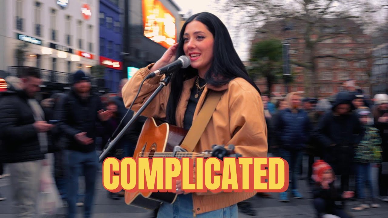 This VOCAL PERFORMANCE on ‘Complicated’ Is Absolutely INSANE! | Avril ...
