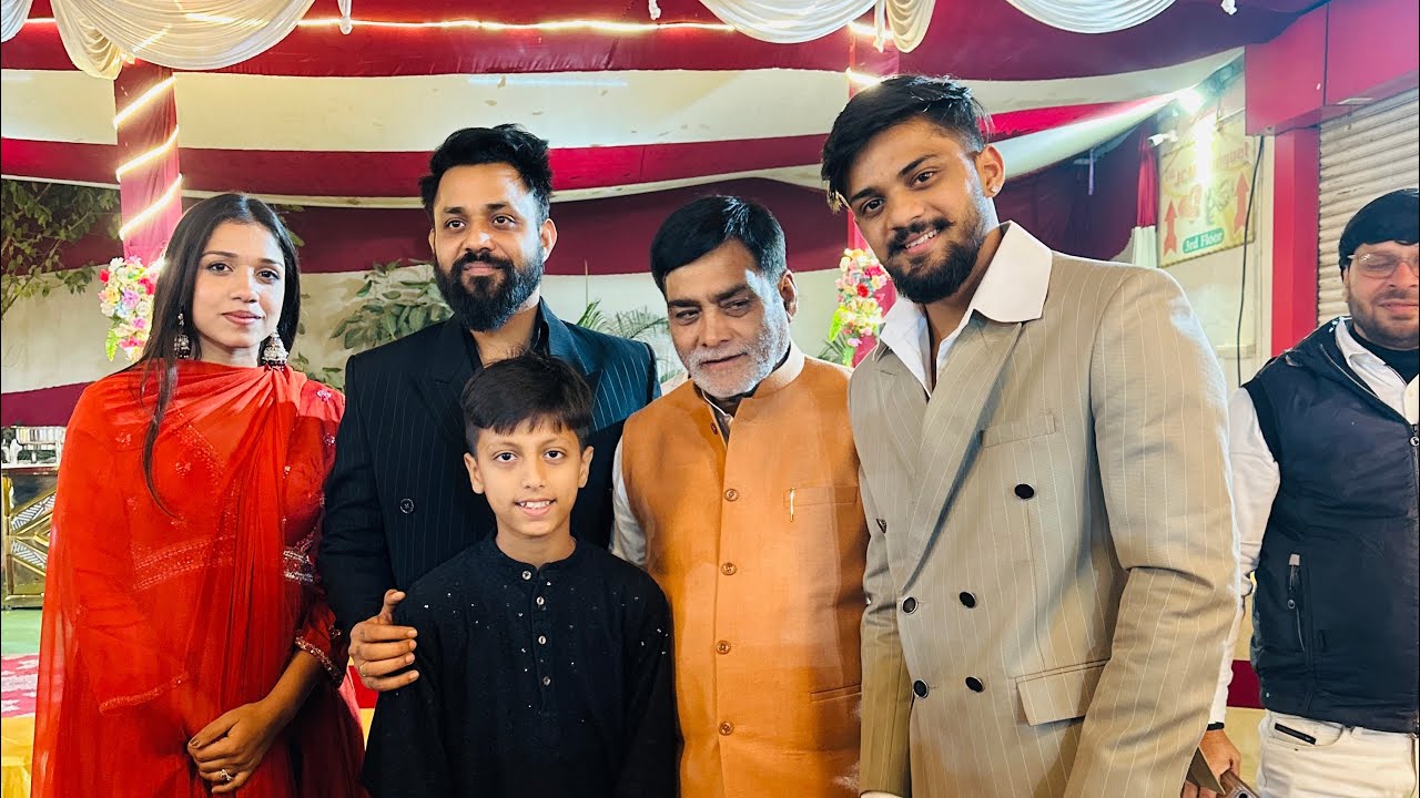 Shadi mein aye vidhyak ji | Mahi ko milne wala h surprise 🥹💕 ...