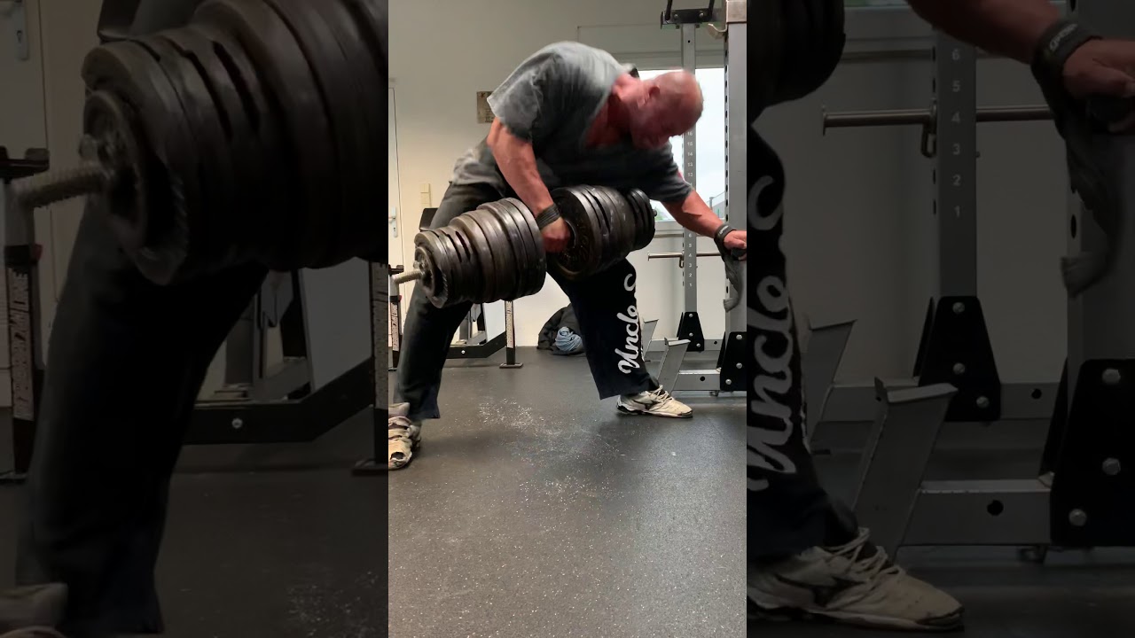 375 lb /168 kg dumbbell row - YouTube