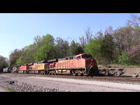 BNSF #6027 with K5LLA and CSX DPU leads NS 167 through Burnside, KY - YouTube