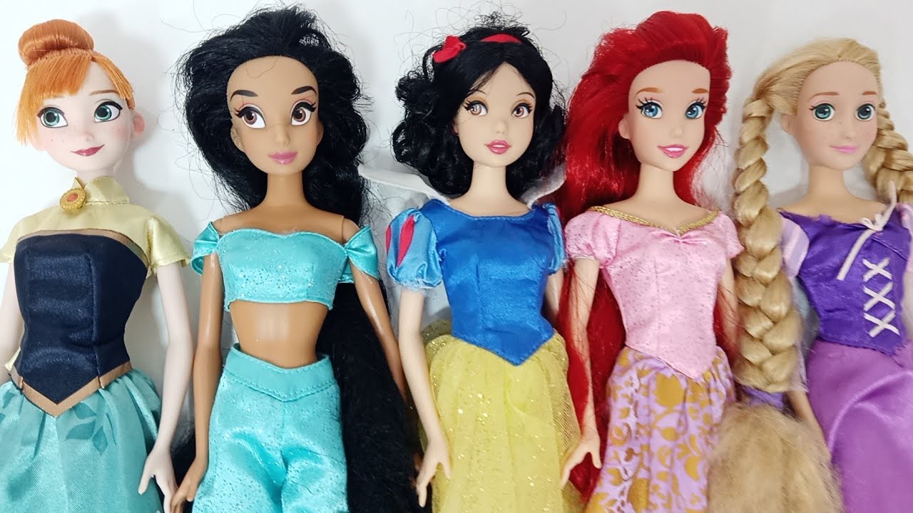 Old Macdonald had a Disney princesses - Ariel, Elsa, Anna, Rapunzel ...