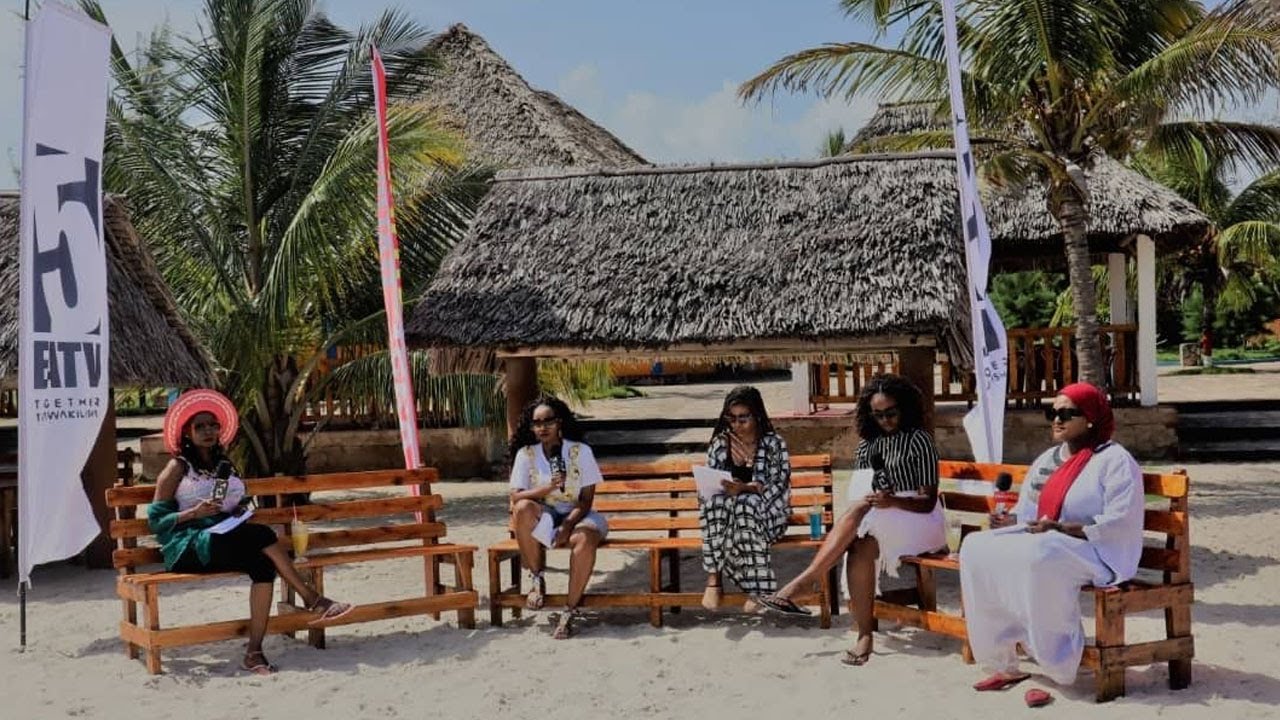 Dullah Planet akikinukisha ndani ya Kigamboni kwenye Funga Mwaka Show ...