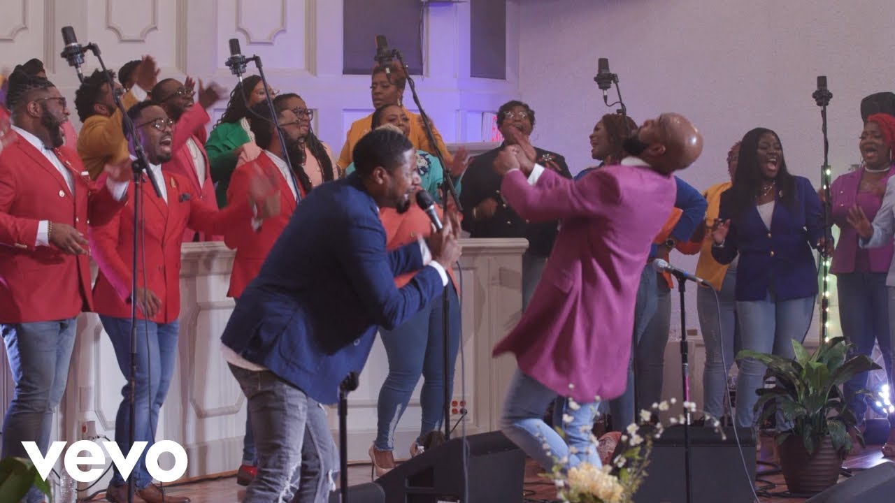 Patrick Riddick & D'vyne Worship - Jesus Is with Me (Live) - YouTube