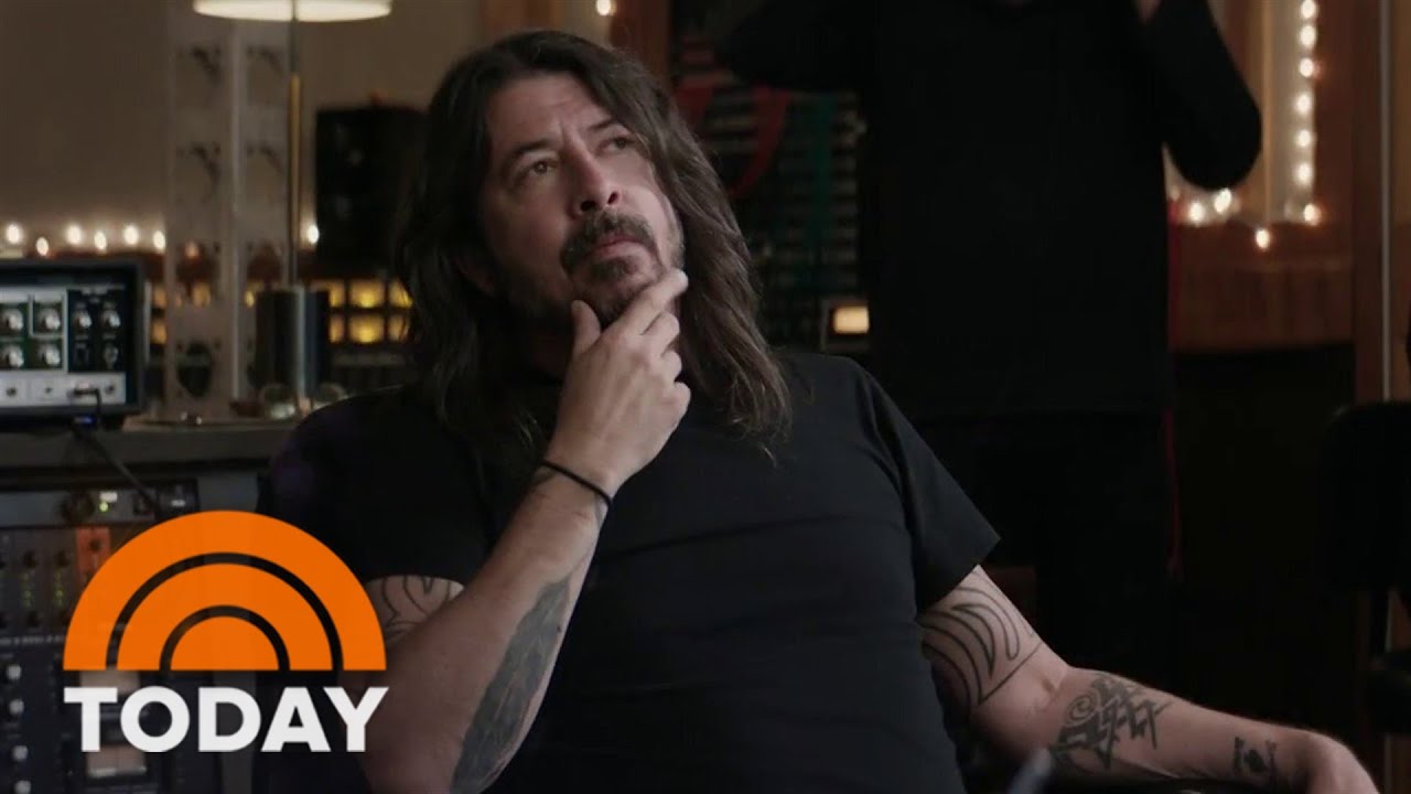 Dave Grohl thanks Canada in Super Bowl ad for Crown Royal - YouTube