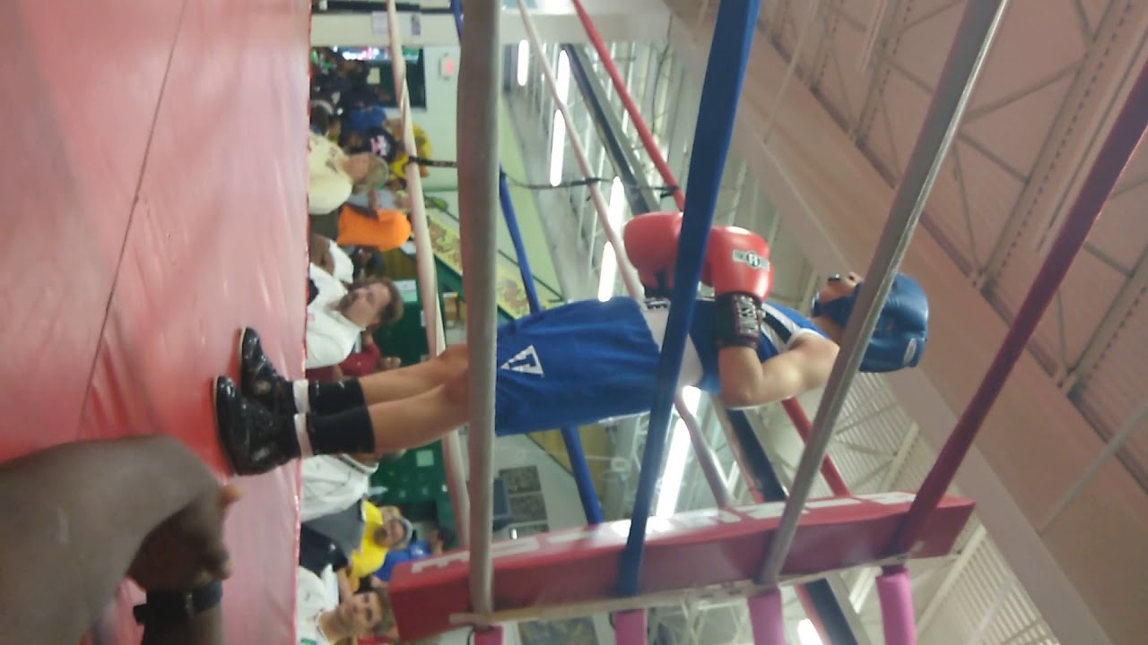 Daron Webb boxing match - YouTube