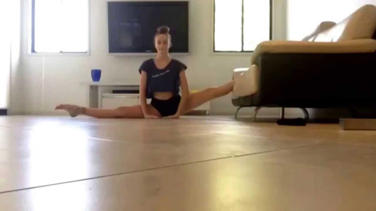 Centre Split Stretches Middle Split Over Split Youtube