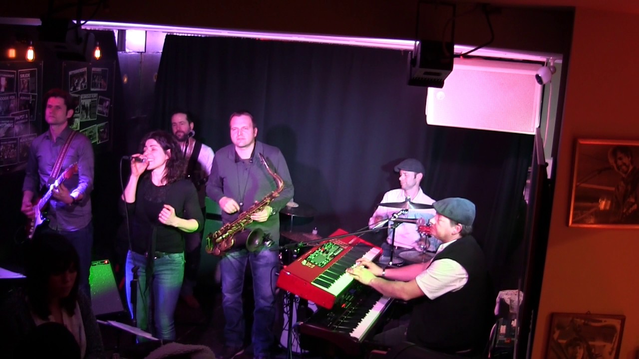 Bad moon rising LDC Live mit Roli Mosimann - YouTube