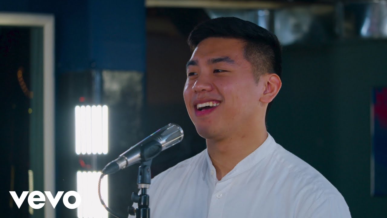 John Jun - When The Saints Come Marching In (Live) - YouTube