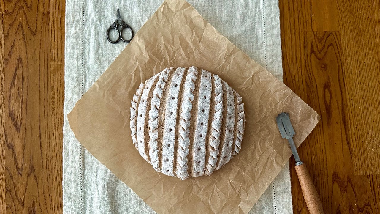 Sourdough Bread Scoring | How to Score Your Dough - YouTube