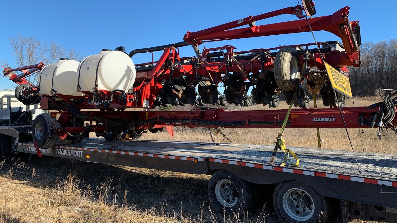 A Walk-Around Of The New-To-Me Case IH 1240 16-Row Planter - YouTube